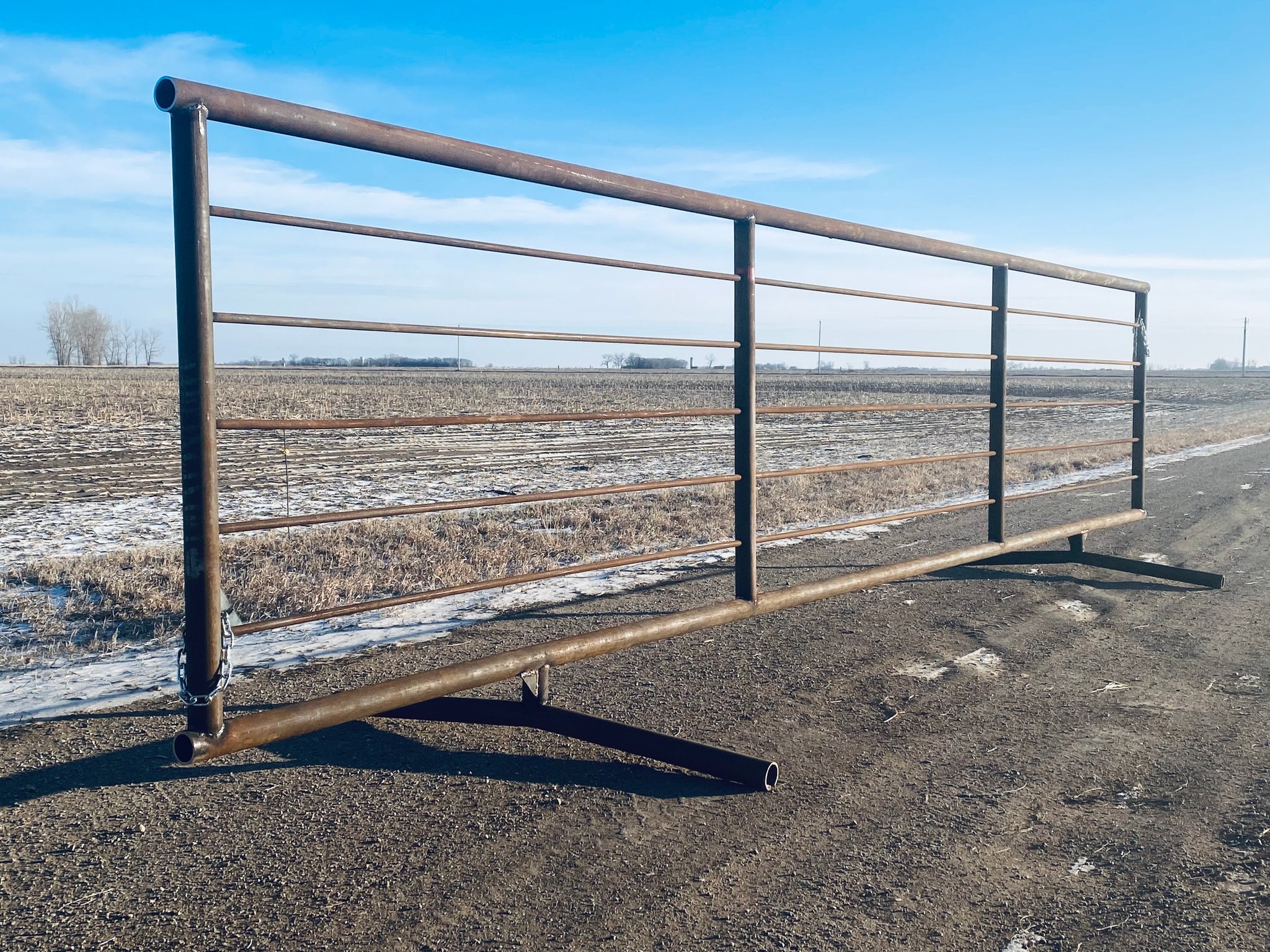 Freestanding Panel – SW Welding